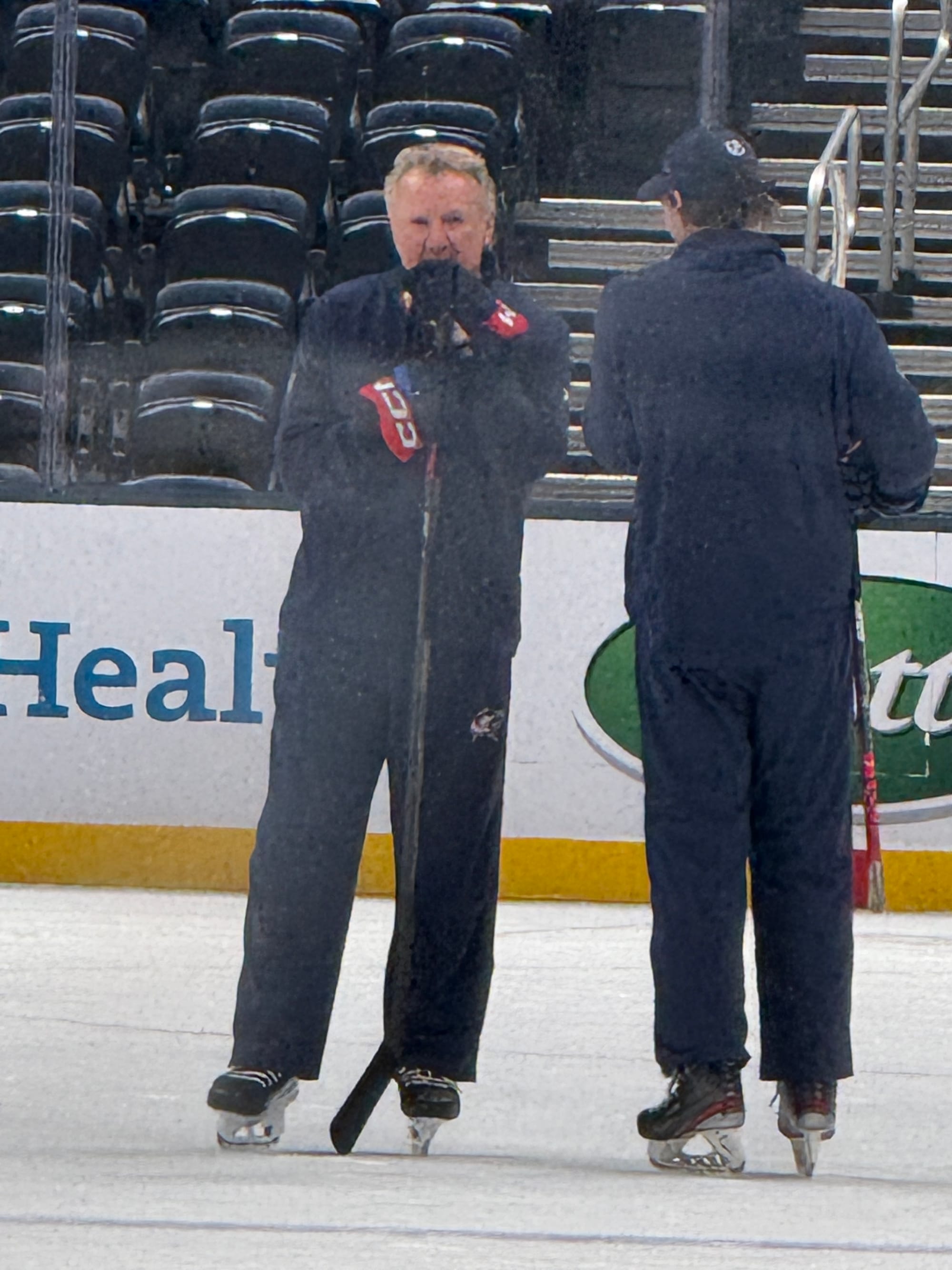 Don Waddell introduces Rick Bowness as Columbus coach